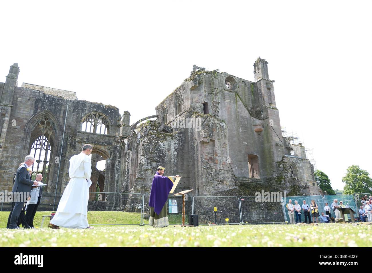 Melrose, UK. 21st June, 2025. Melrose Festival 2025, Tour of Ceremonies ...