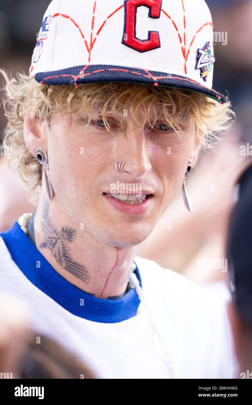 Ny. 20th June, 2025. Machine Gun Kelly on stage for NBC Today Show ...