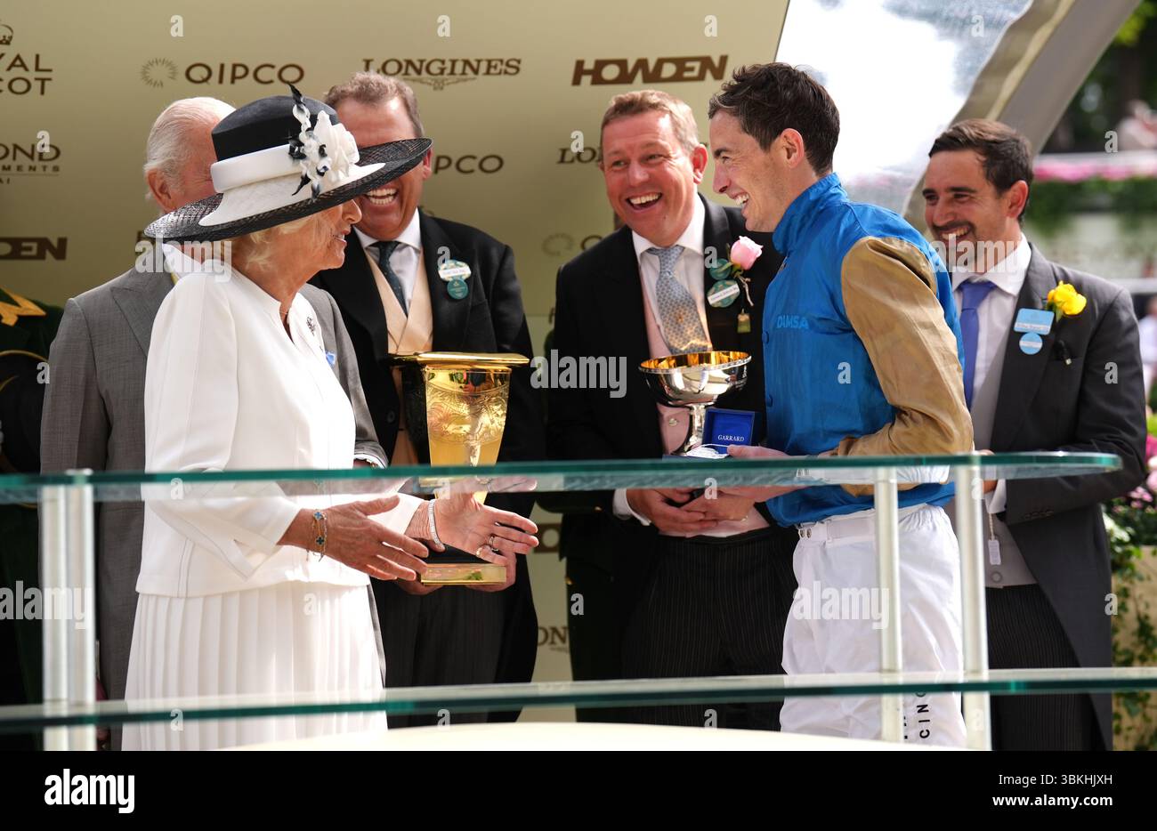 King charles looks on hi-res stock photography and images - Alamy