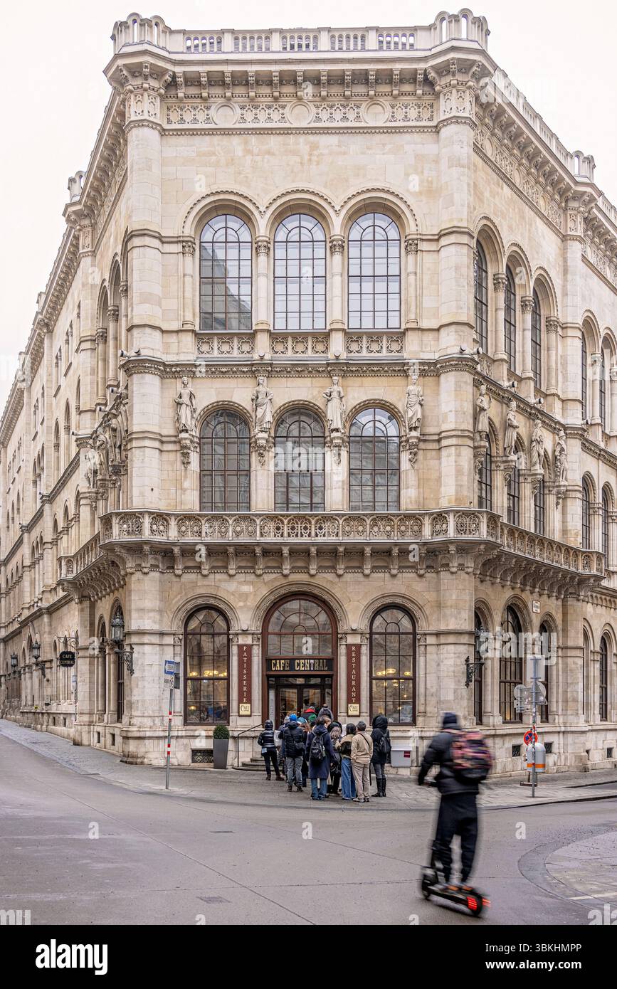 Queue outside Café Cental, Vienna, Austria Stock Photo - Alamy