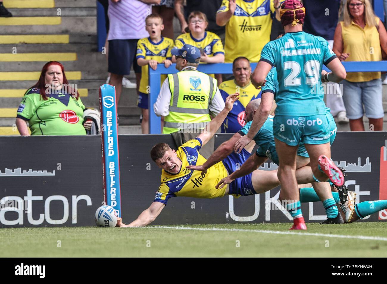 Warrington, UK. 21st June, 2025. Jake Thewlis of Warrington Wolves goes ...