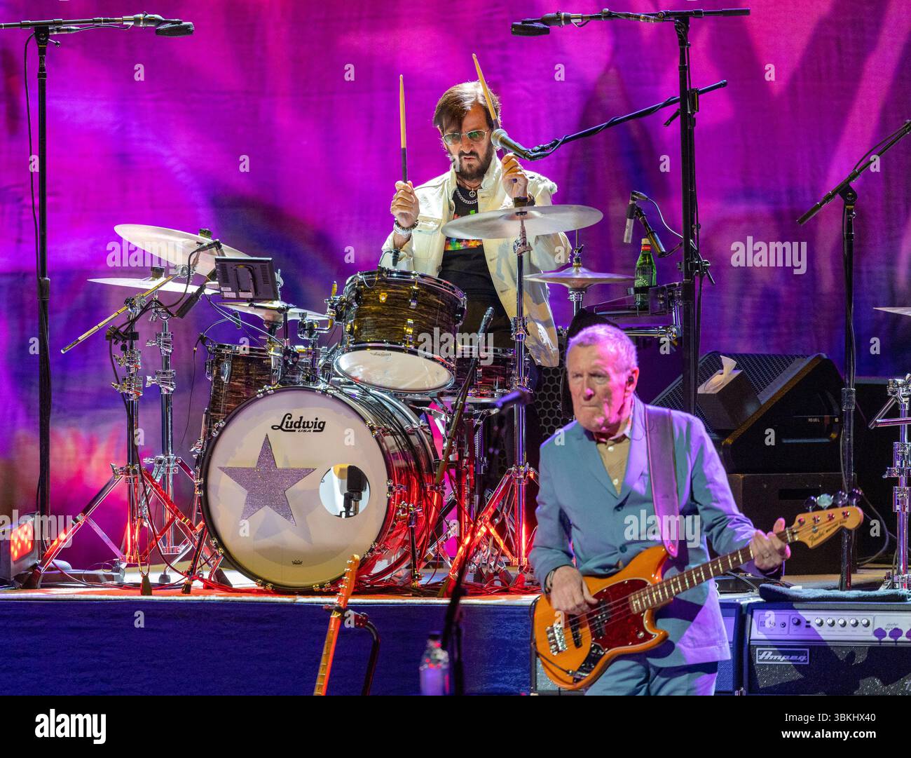 HOLLYWOOD, FL-JUNE 20: Ringo Starr and Hamish Stewart perform with ...