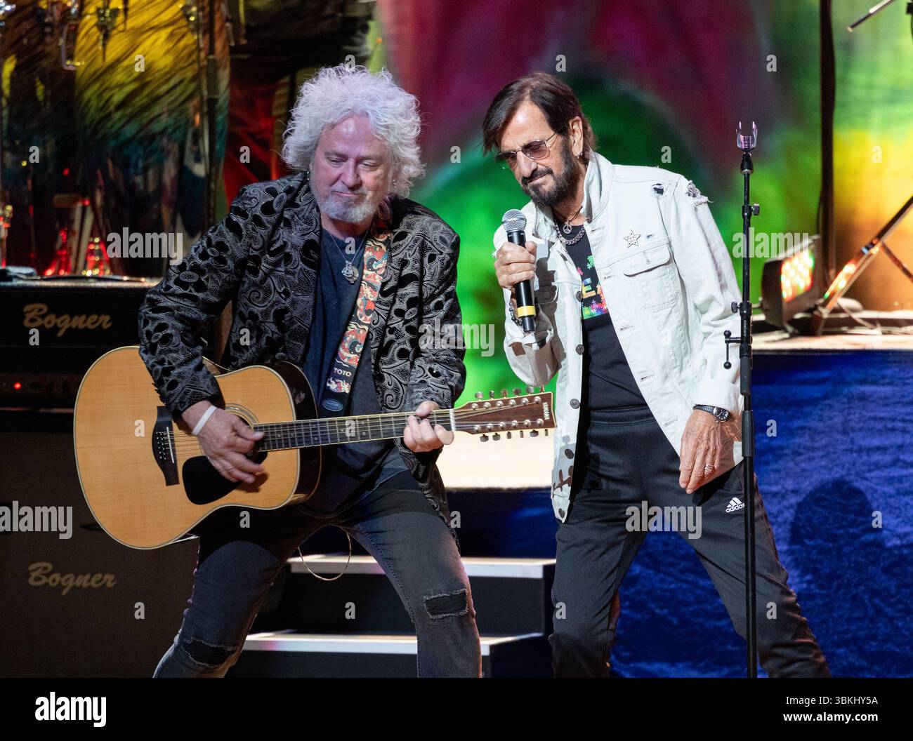 HOLLYWOOD, FL-JUNE 20: Steve Luthaker (L) performs with Ringo Starr and ...