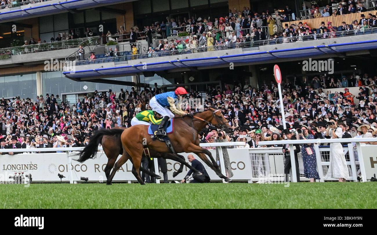 Lazzat horse racing hi-res stock photography and images - Alamy