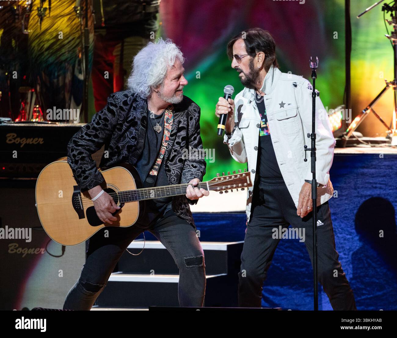 HOLLYWOOD, FL-JUNE 20: Steve Luthaker (L) performs with Ringo Starr and ...