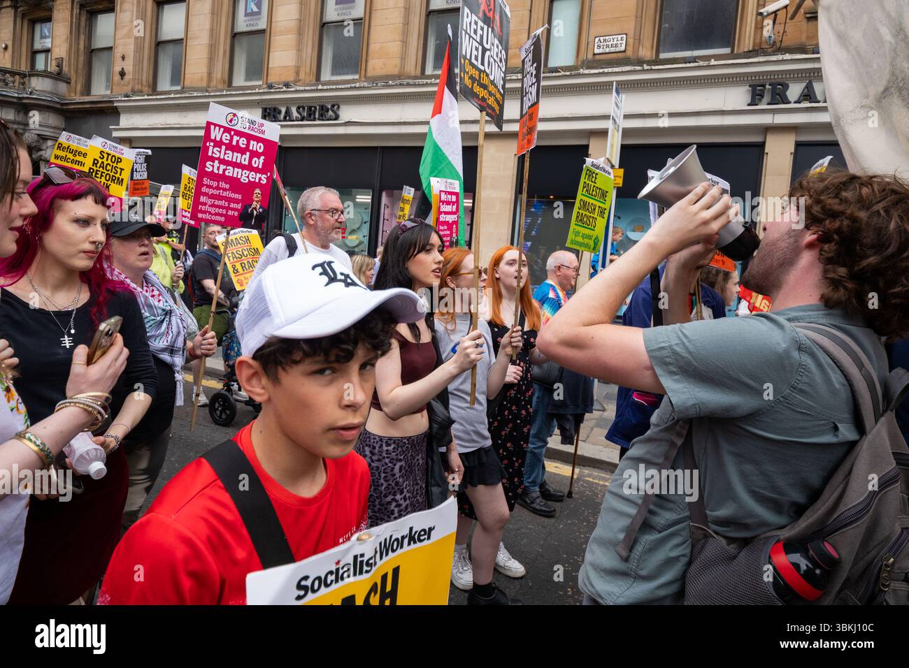 Anti far right trade unions uk 2025 hi-res stock photography and images ...