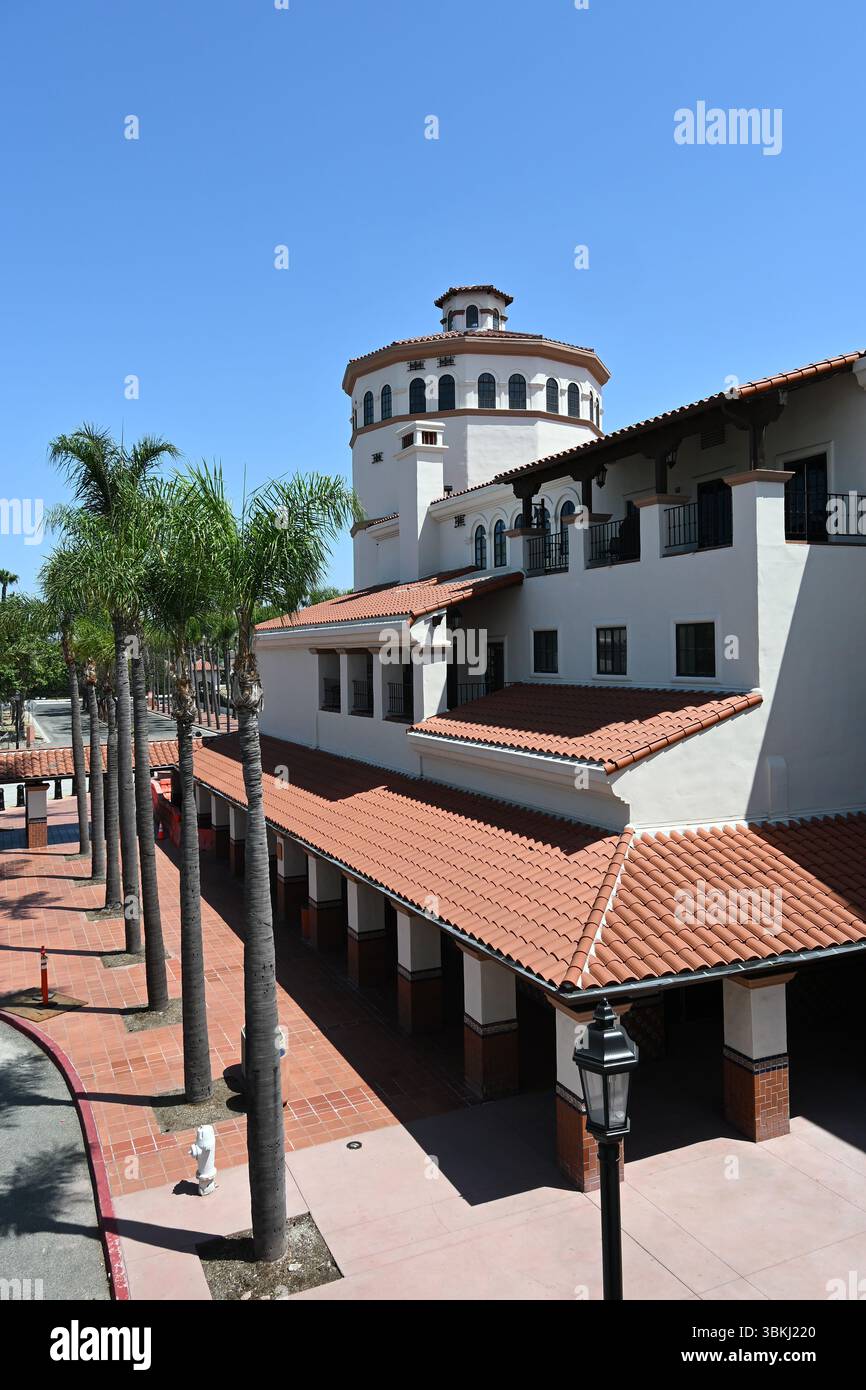 SANTA ANA, CALIFORNIA - 19 JUNE 2025: The Santa Ana Train Station ...
