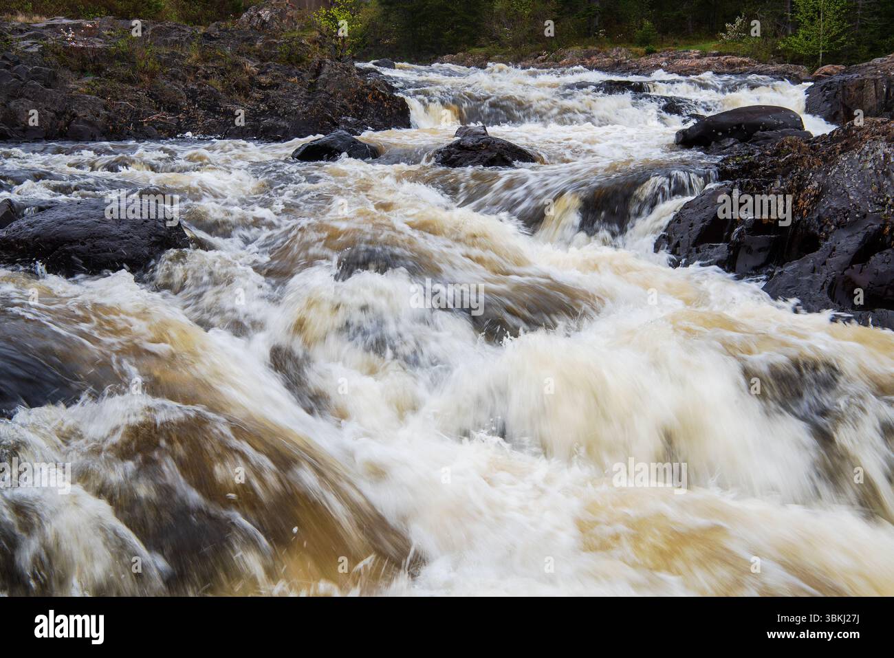 The New Bay River, also referred to as the Mill River, empties into the ...