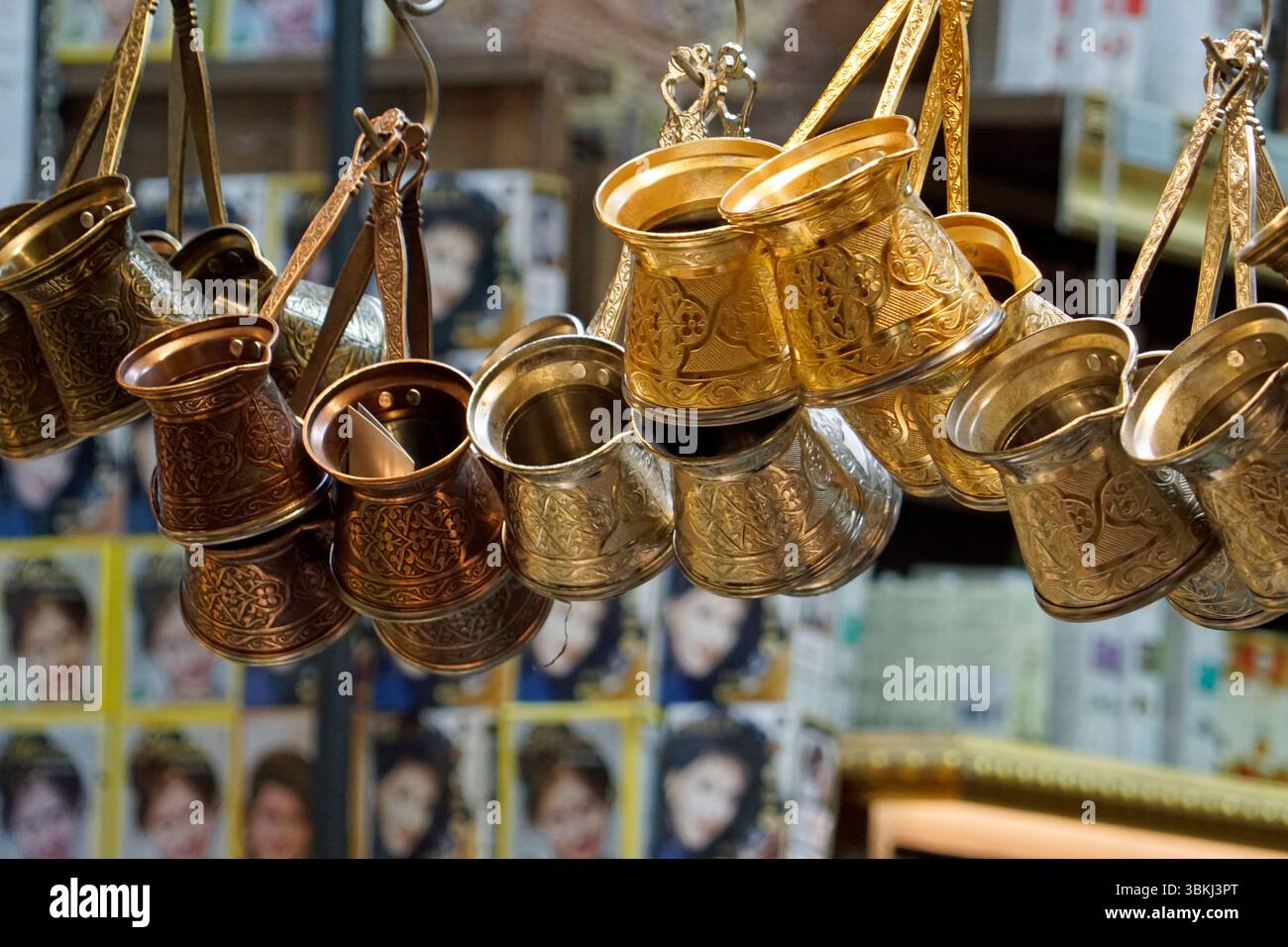traditional tea pots at the grand bazaar in istanbul turkey Stock Photo ...