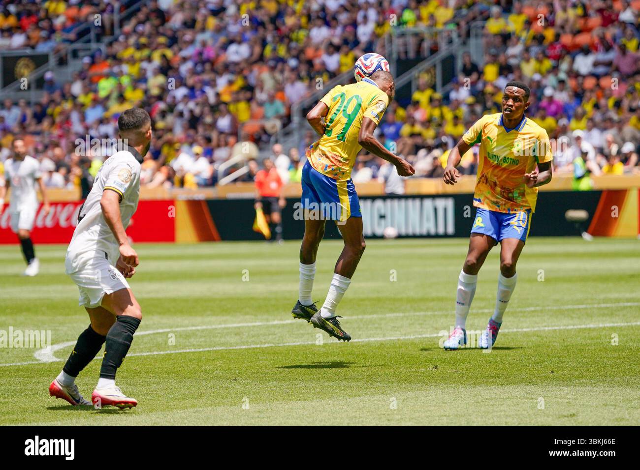 June 21, 2025, Cincinnati, Ohio, USA: Mamelodi Sundowns defender Divine ...