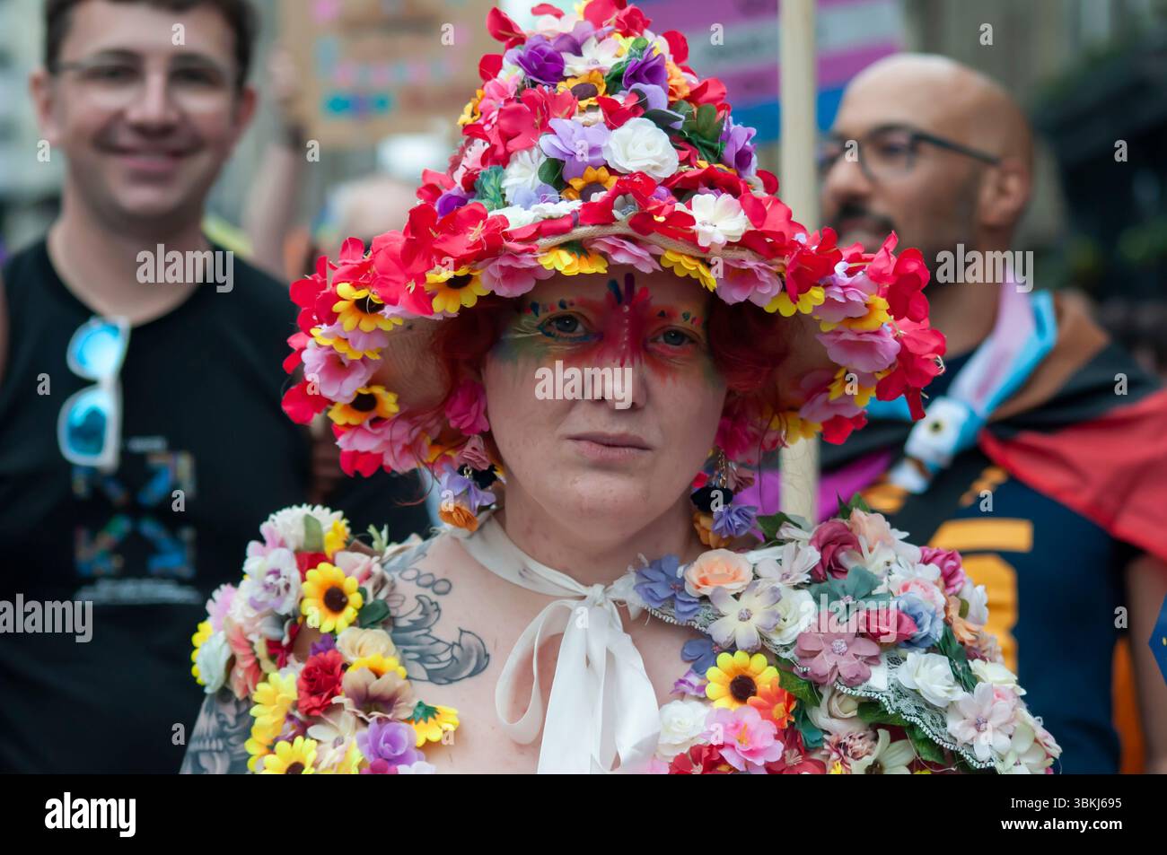 Edinburgh, Scotland, UK. 21st June, 2025. People taking part in the ...