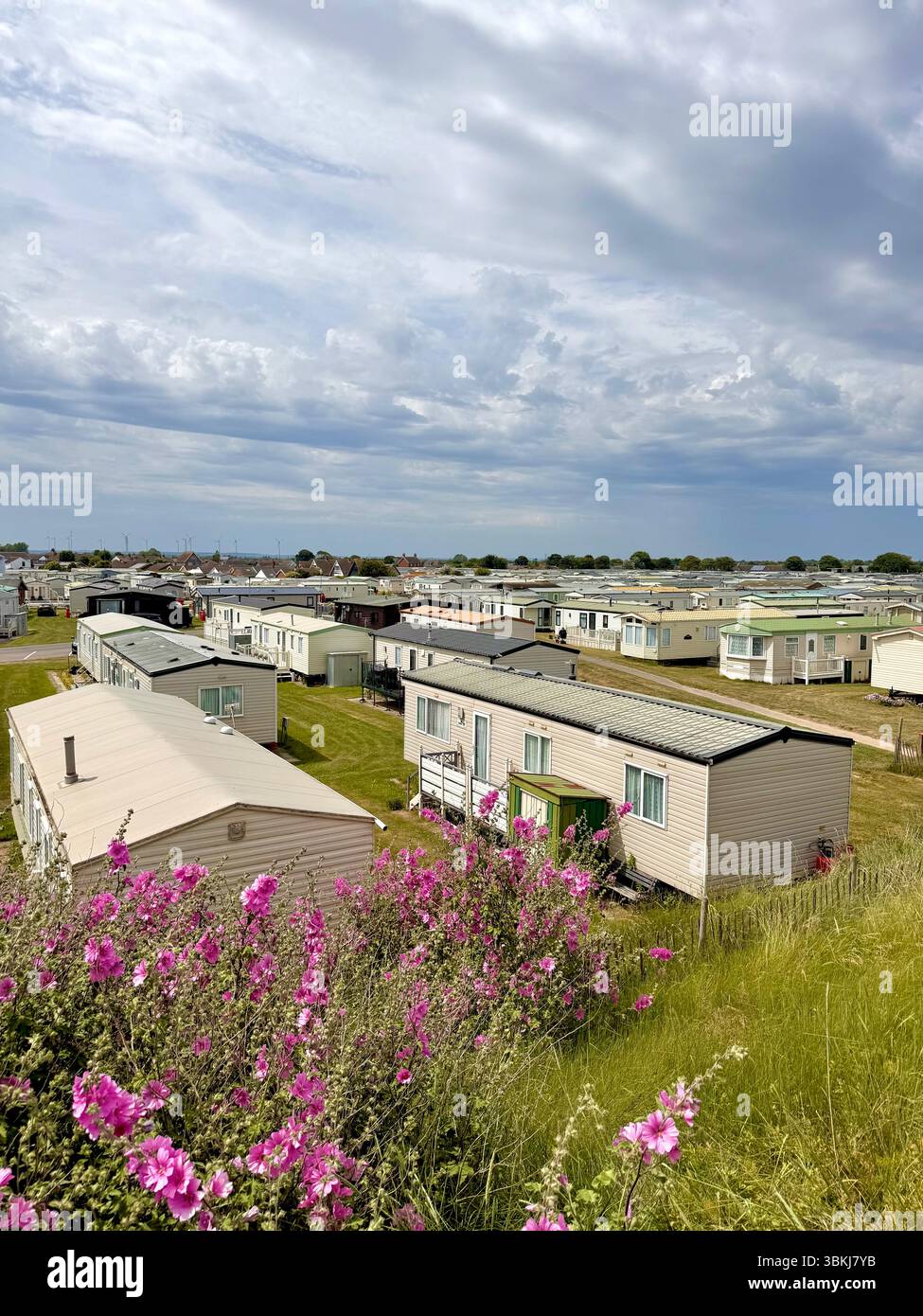 Static caravans on a holiday park on the Lincolnshire Coast, England, U ...