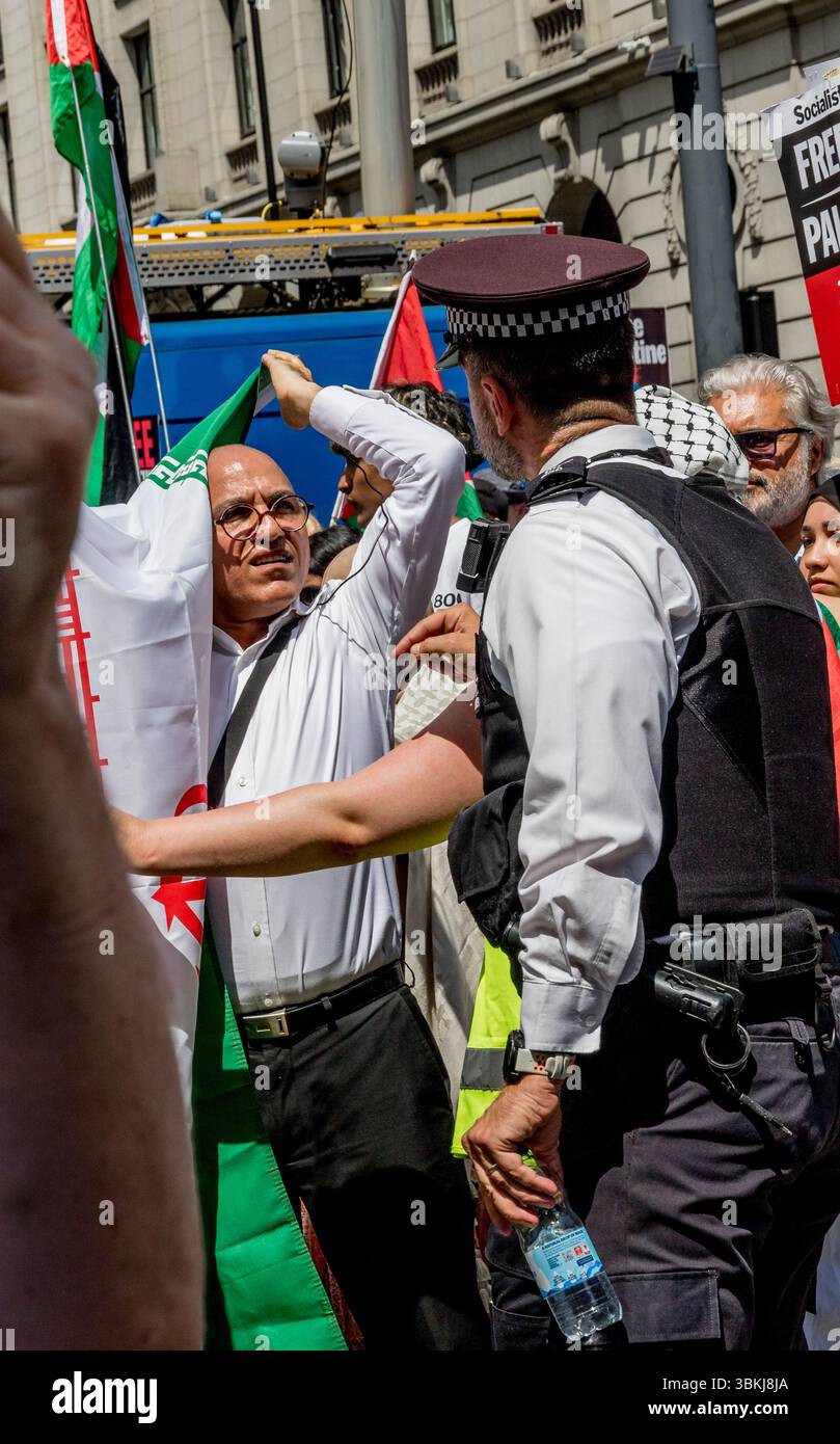 London, UK. 21st June 2025. Large protests organised by the Palestine ...