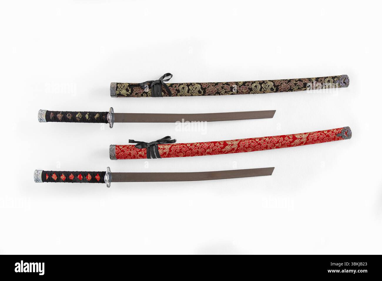 Traditional Japanese samurai katana Stock Photo - Alamy
