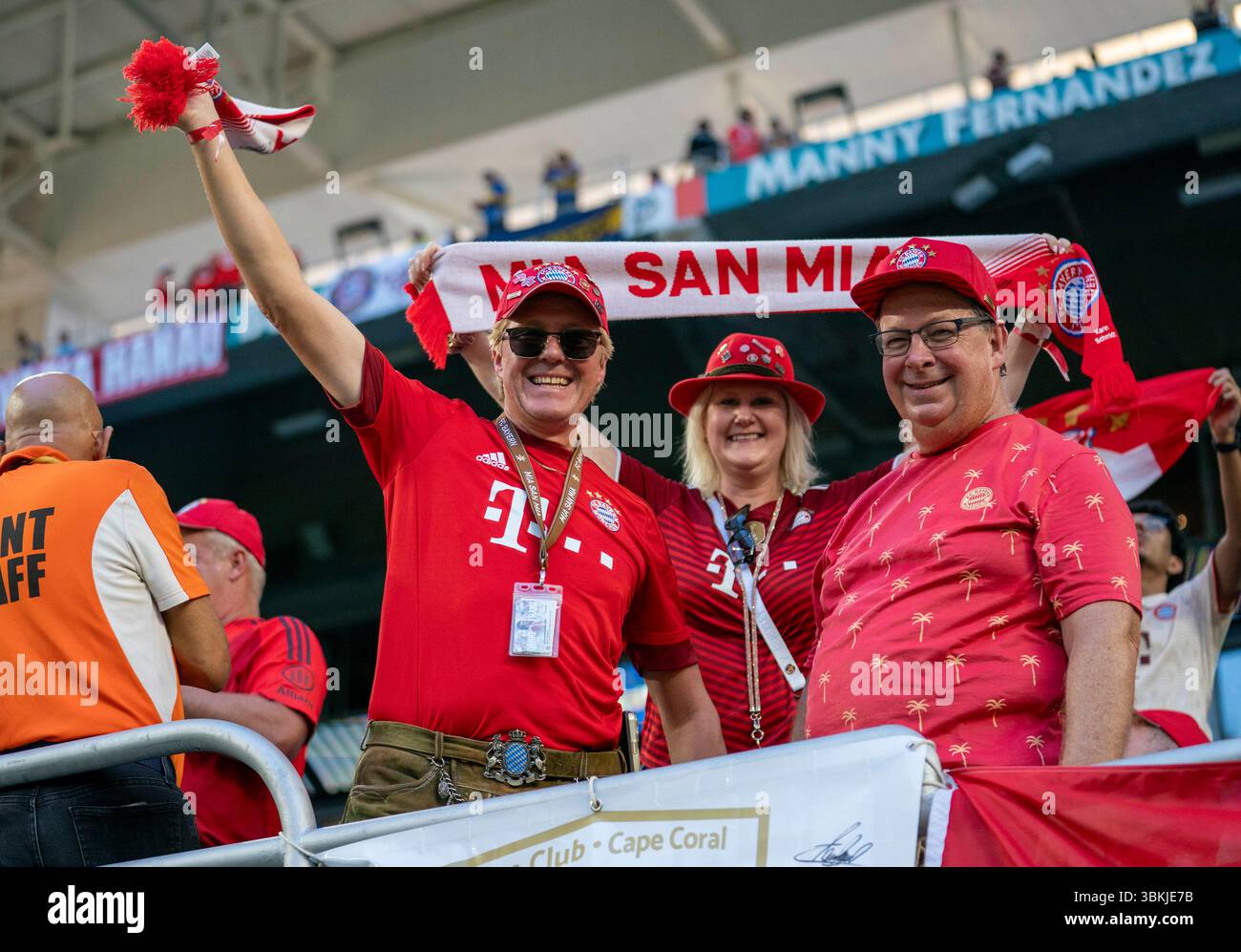 Fans vom FC Bayern. FIFA Club World Cup: FC Bayern München - CA Boca ...