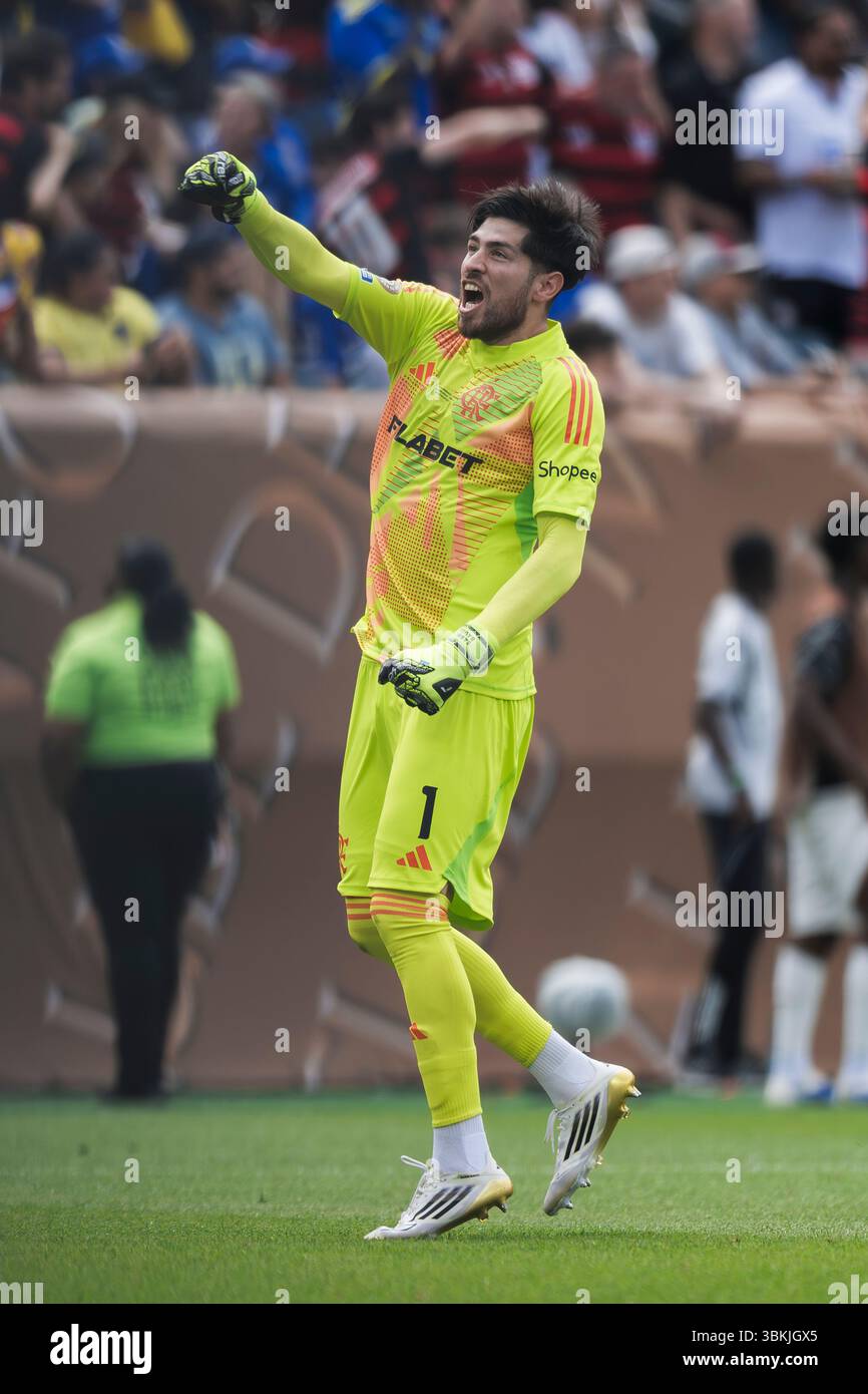 Agustin Rossi of CR Flamengo celebrates during the FIFA Club World Cup ...