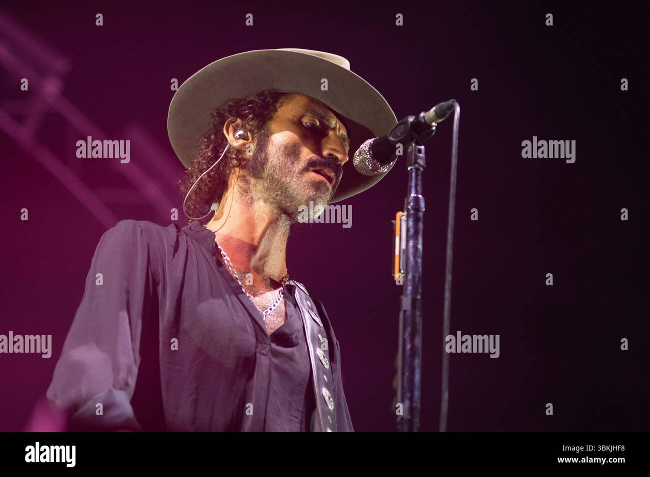 the singer Leiva performs during his concert Tour Gigante at the ...
