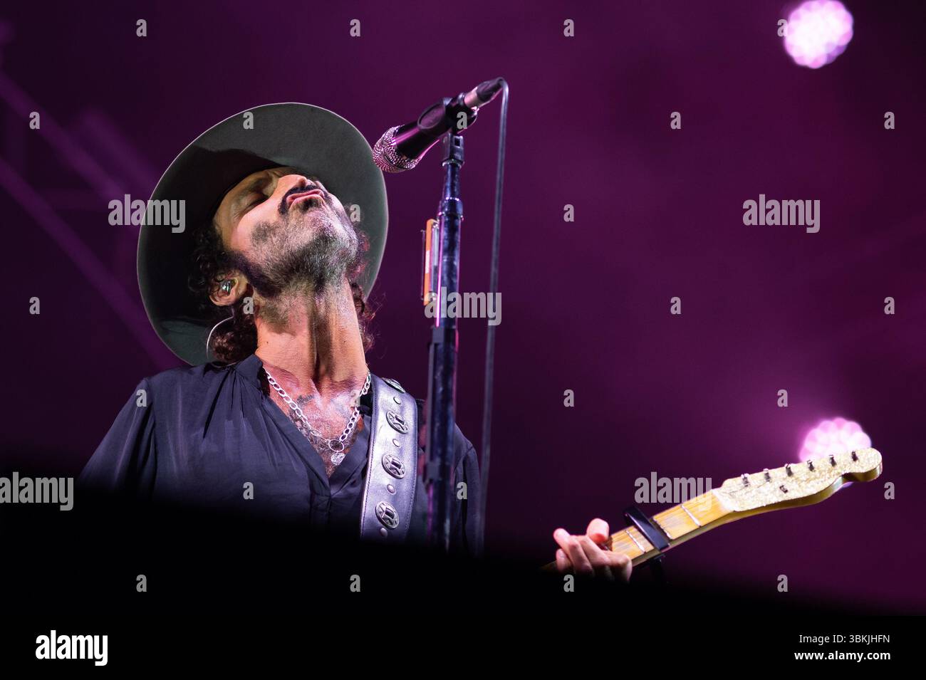 the singer Leiva performs during his concert Tour Gigante at the ...
