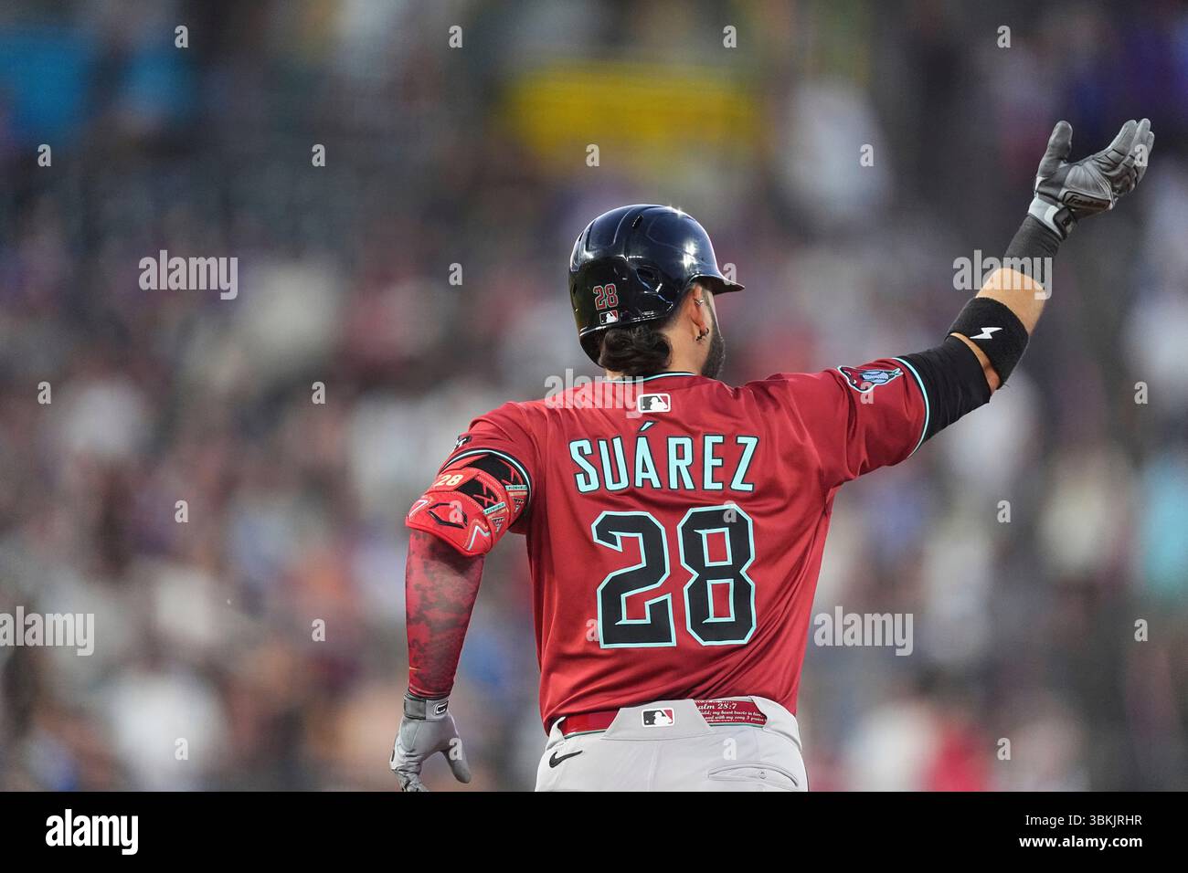 Arizona Diamondbacks third baseman Eugenio Suárez (28) in the sixth ...