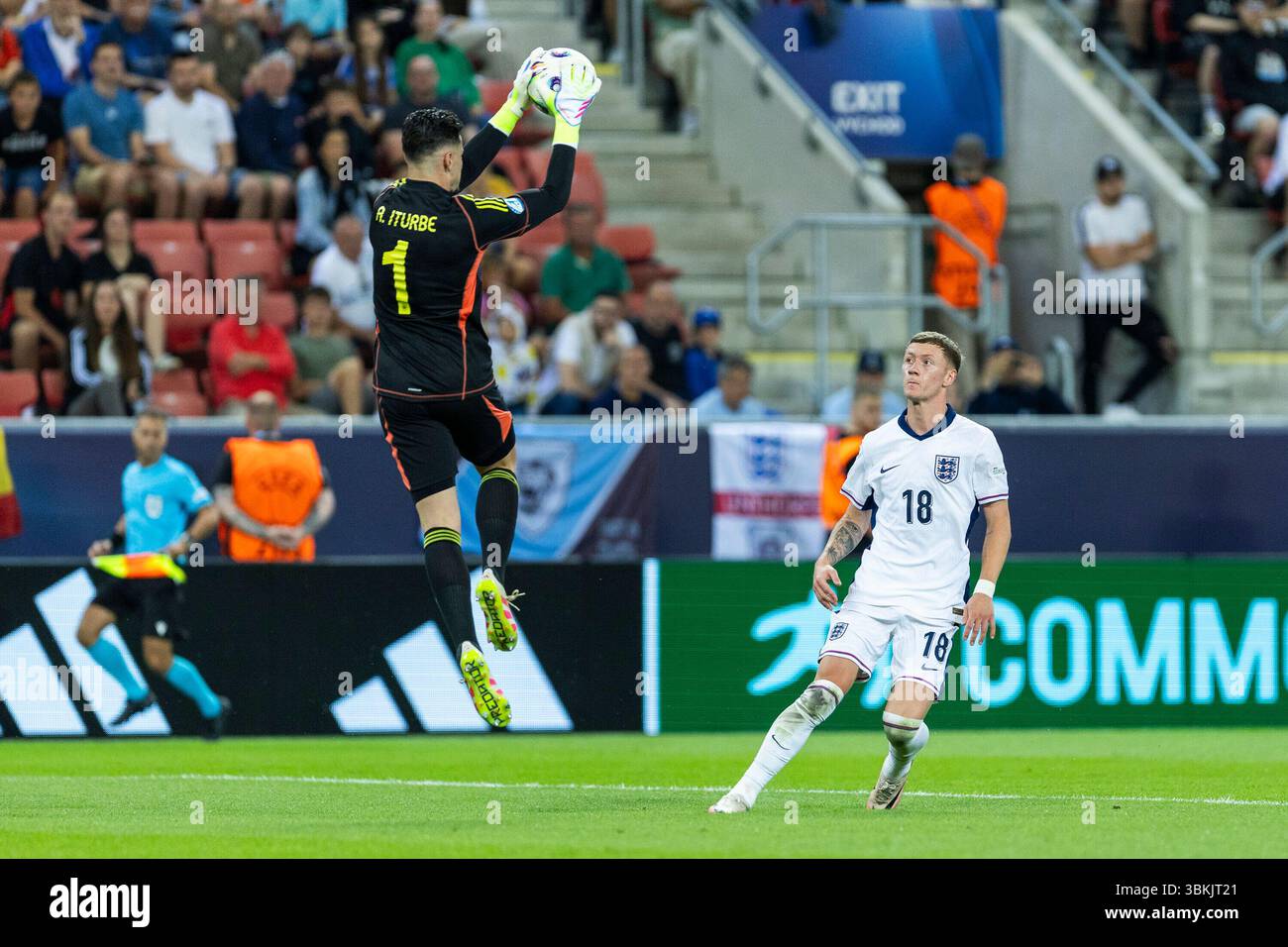 Alejandro Iturbe (Spanien, 1), Jay Stansfield (England, 18) bei der ...