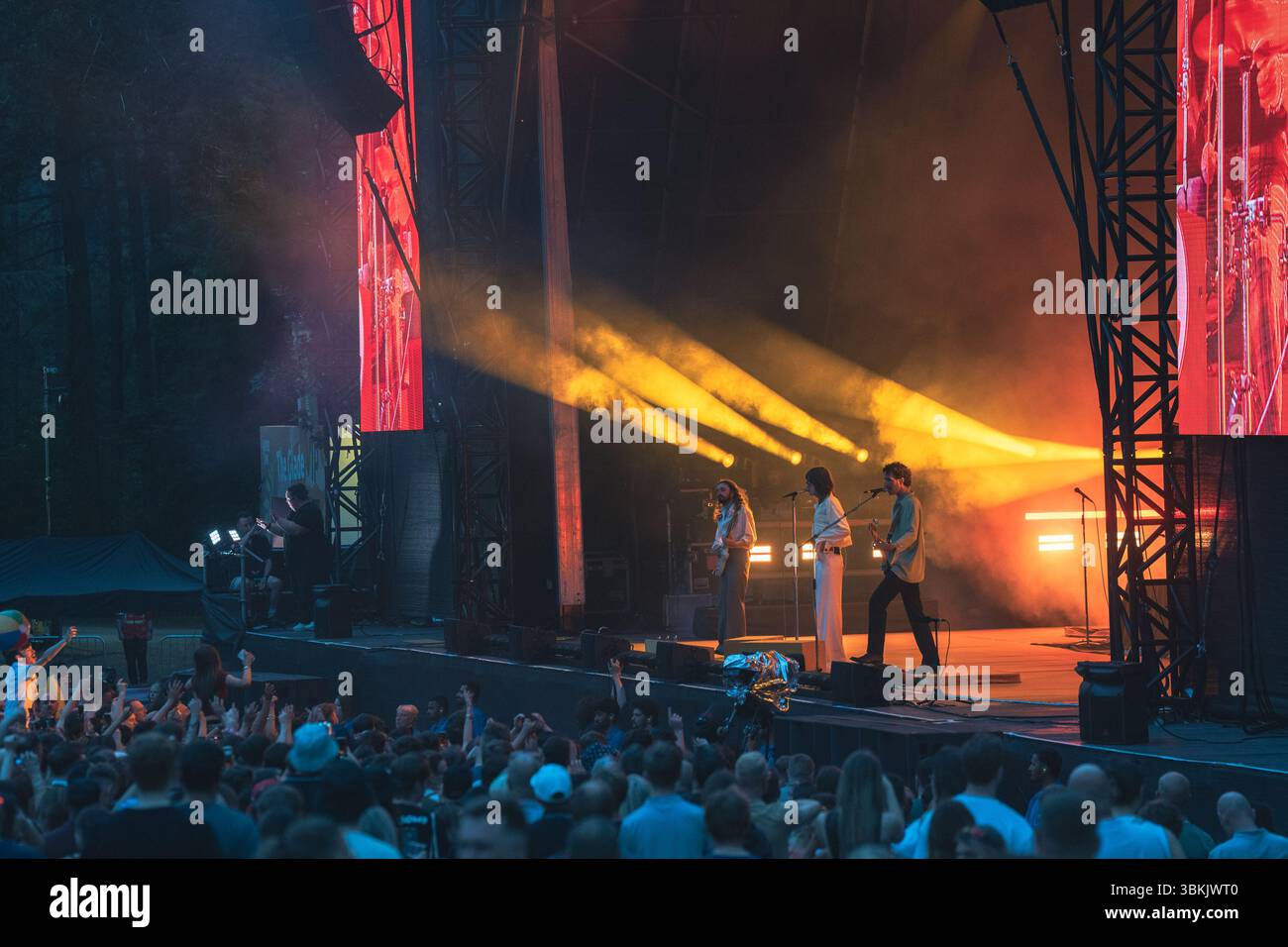 Delamere, Cheshire, UK. 21st June 2025. Blossoms, Tom Ogden, Charlie ...
