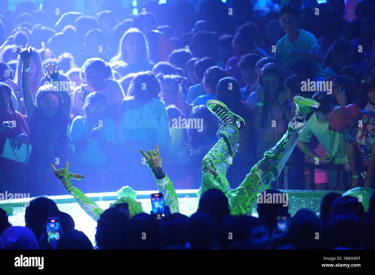 Machine Gun Kelly performs "Cliche" during the Nickelodeon Kids' Choice ...