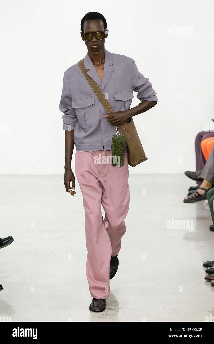 Paul smith catwalk 2025 hi-res stock photography and images - Alamy