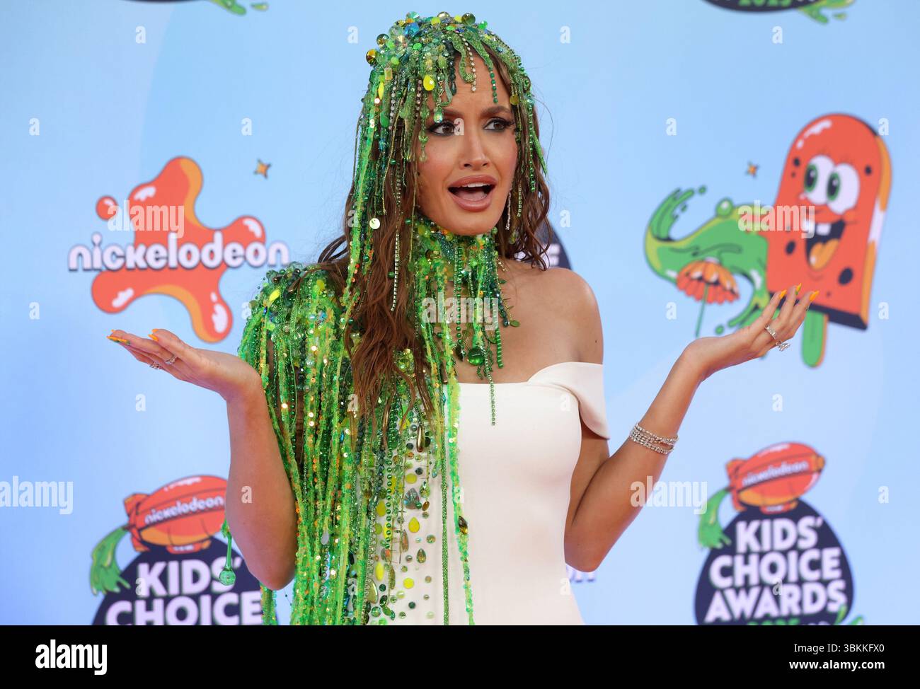 Haley Kalil attends the 2025 Nickelodeon's Kids' Choice Awards at ...