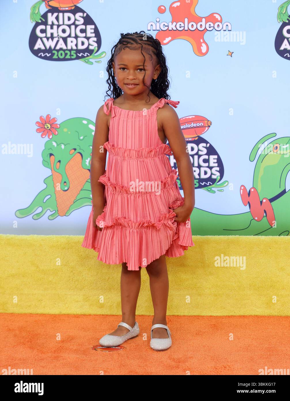 Hazel Monét attends the 2025 Nickelodeon's Kids' Choice Awards at ...