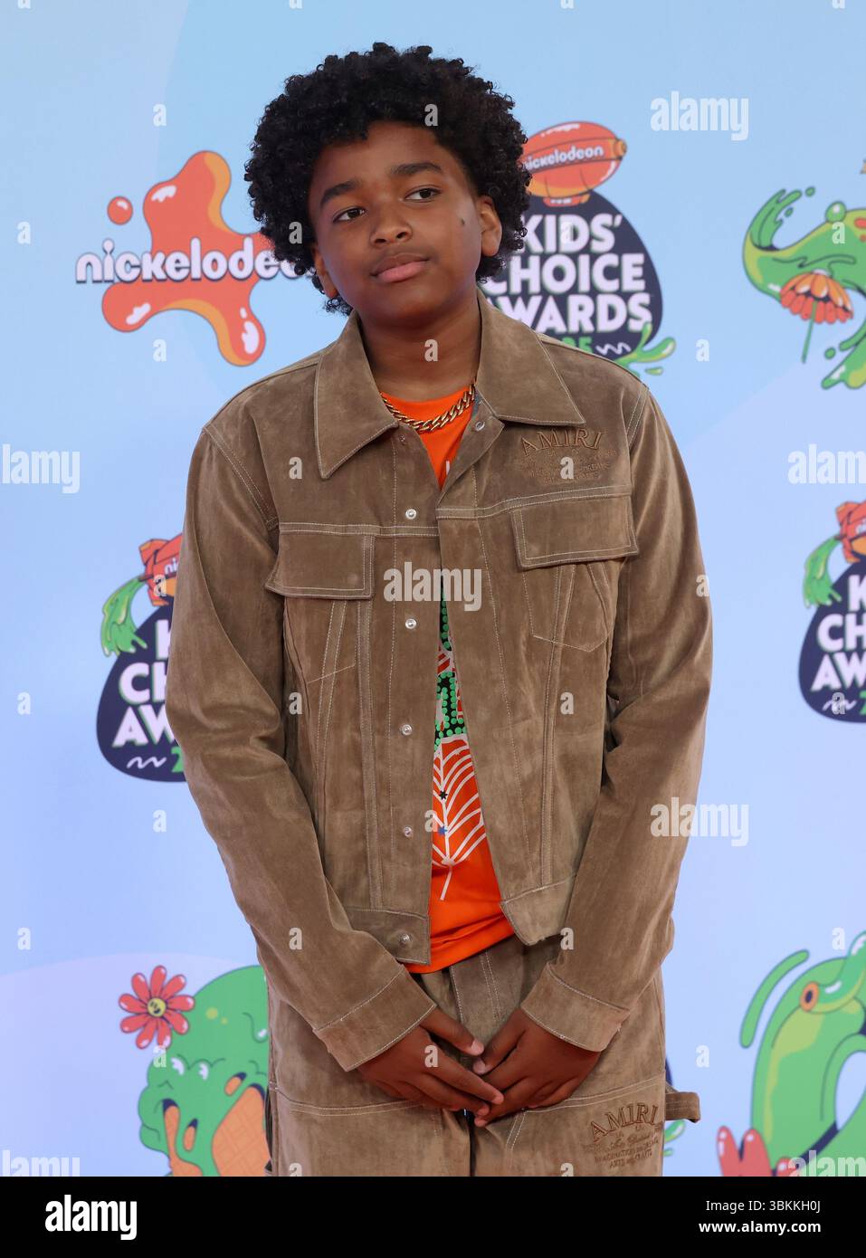 Hero Hunter attends the 2025 Nickelodeon's Kids' Choice Awards at ...