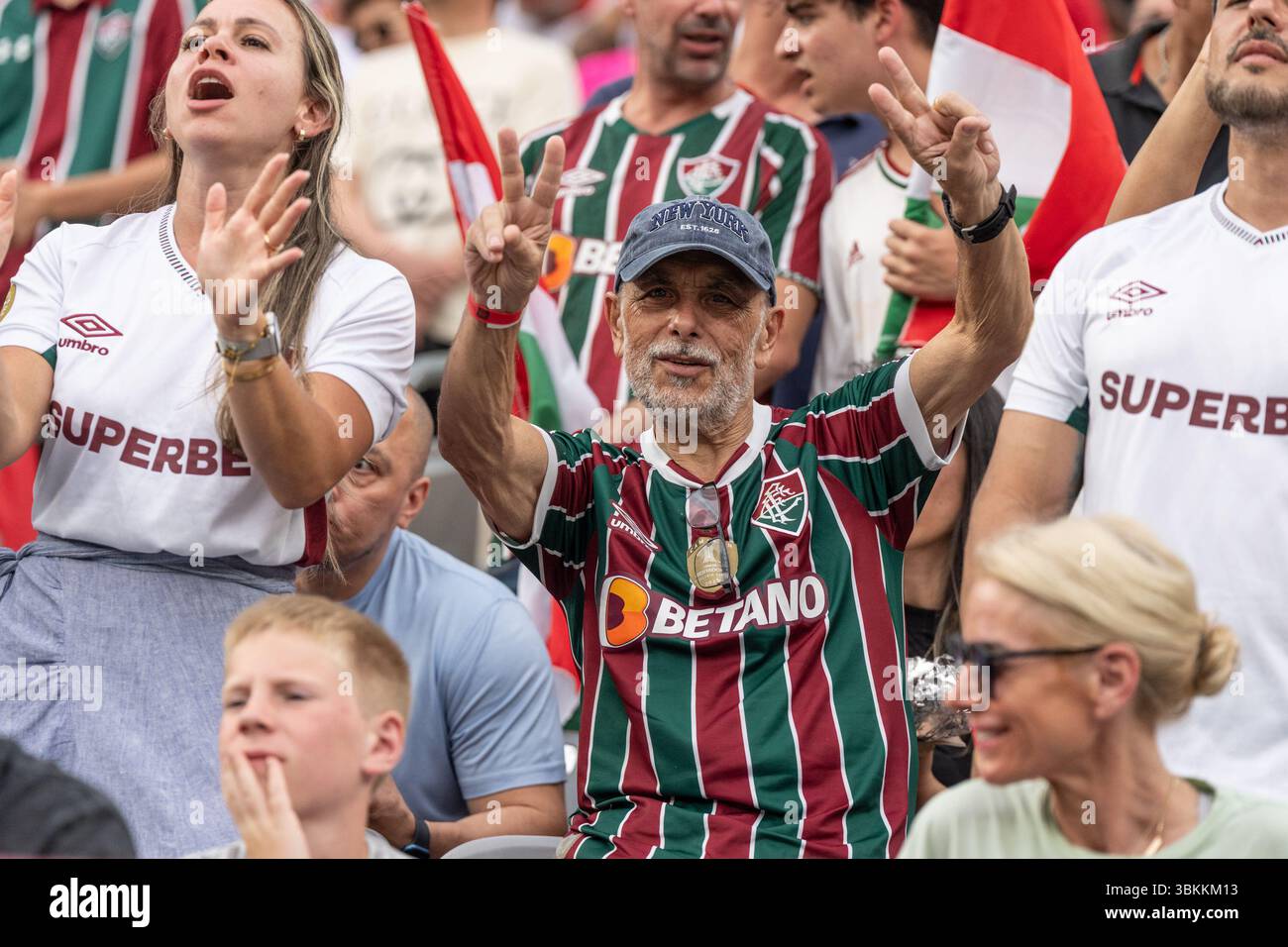 East Rutherford, USA. 21st June, 2025. 29,321 fans despite sweltering ...