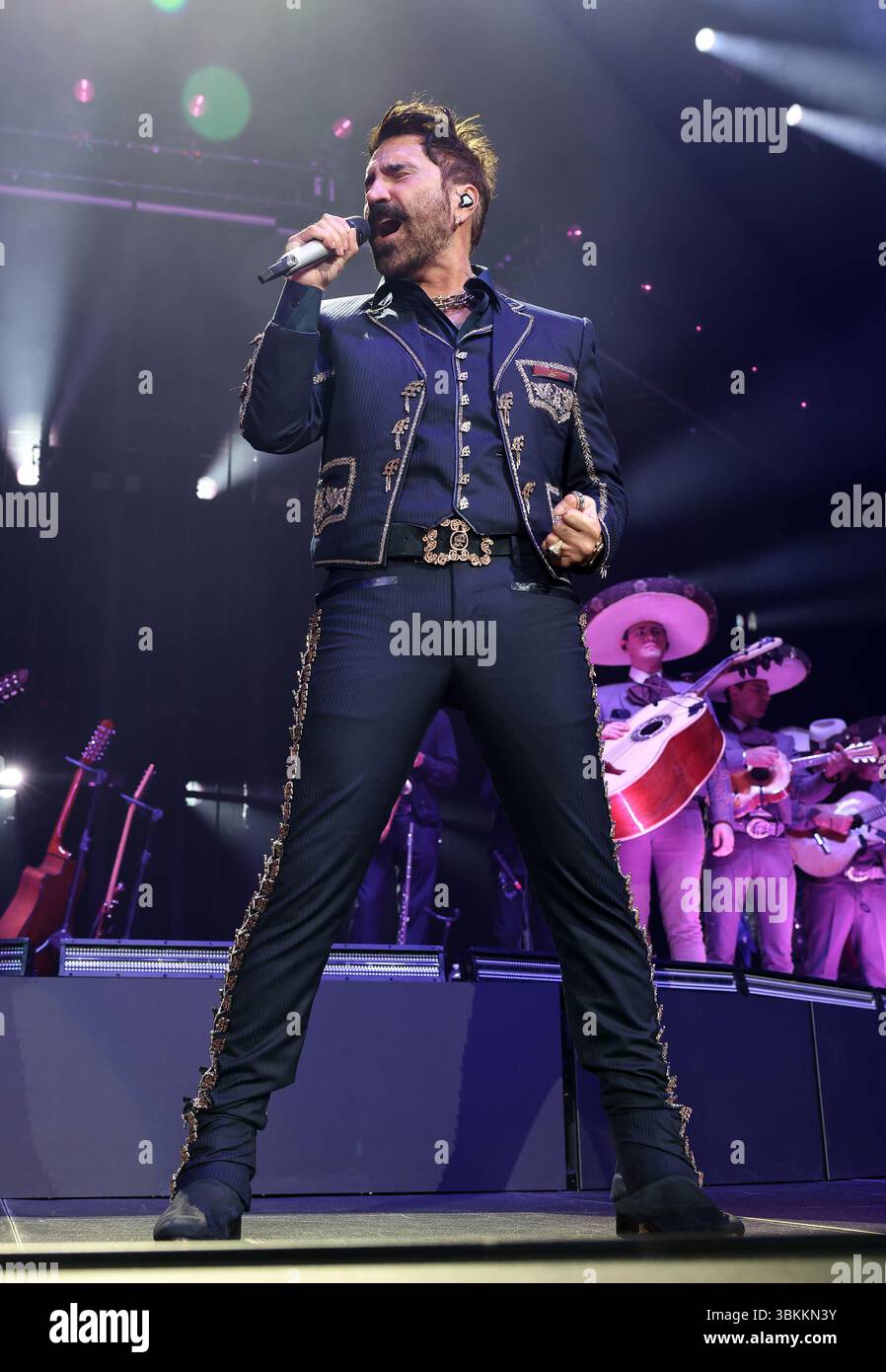 MIAMI, FL - JUNE 21: Alejandro Fernandez performs during Alejandro ...