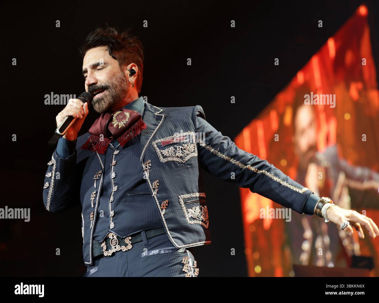 MIAMI, FL - JUNE 21: Alejandro Fernandez performs during Alejandro ...