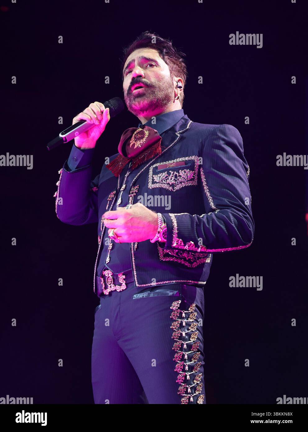 MIAMI, FL - JUNE 21: Alejandro Fernandez performs during Alejandro ...