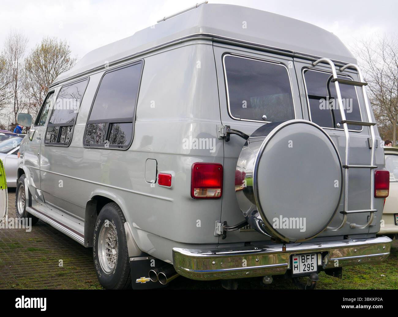 Gmc van hi-res stock photography and images - Alamy