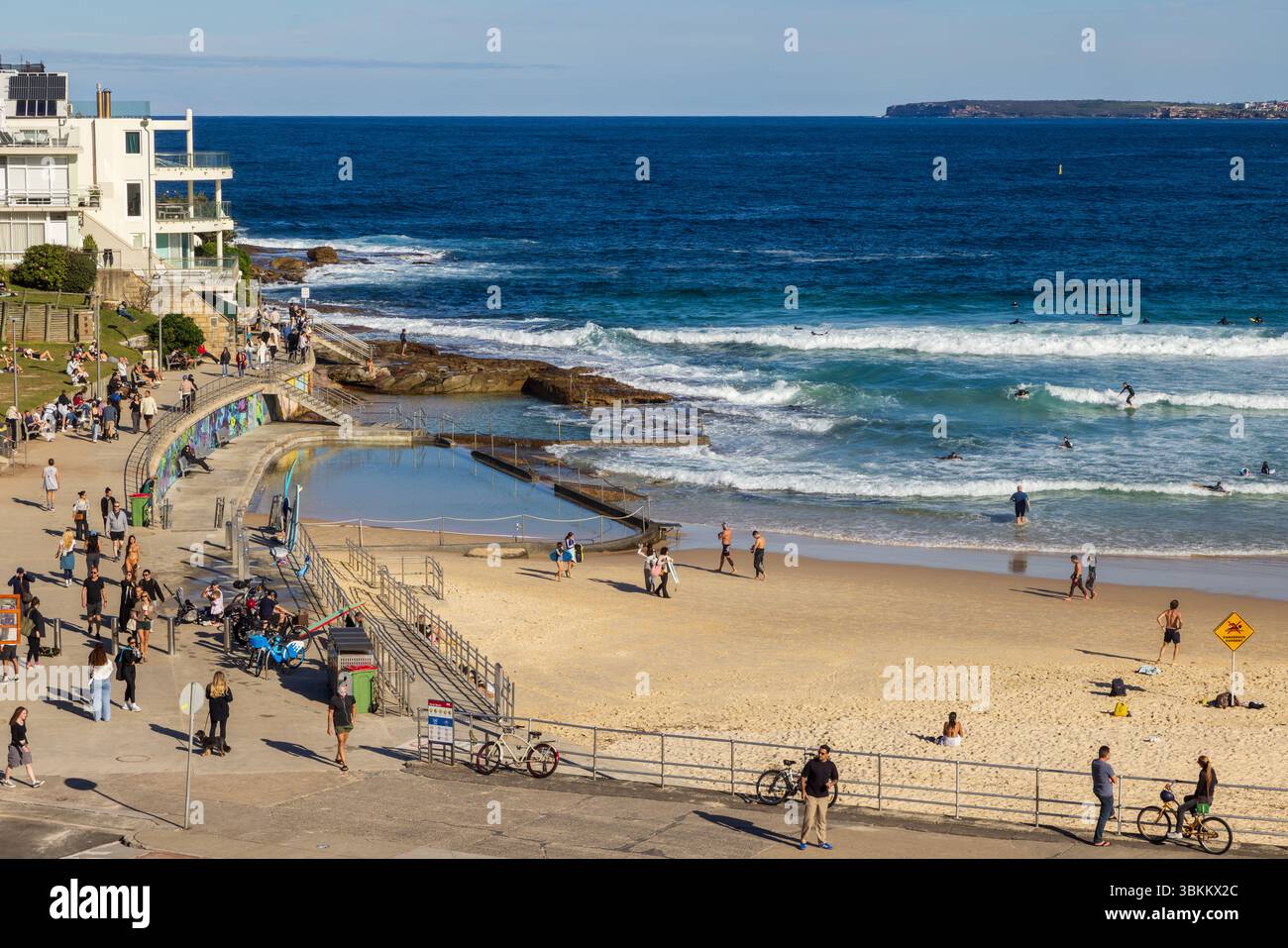 Ocean pools on the northern end of Sydney's iconic Bondi Beach Stock ...