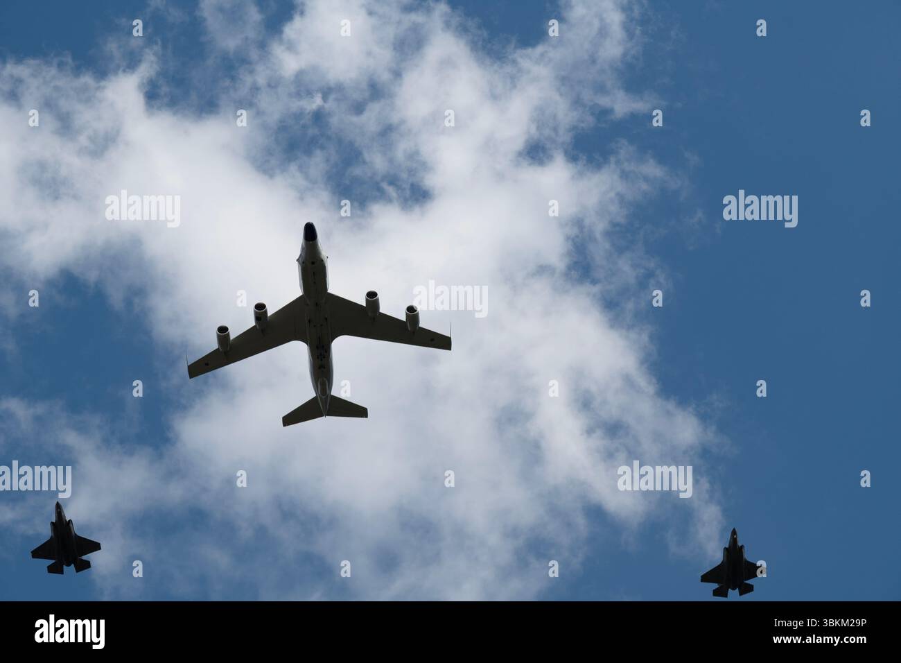 Rivet Joint RC-135W RAF military aircraft Stock Photo - Alamy