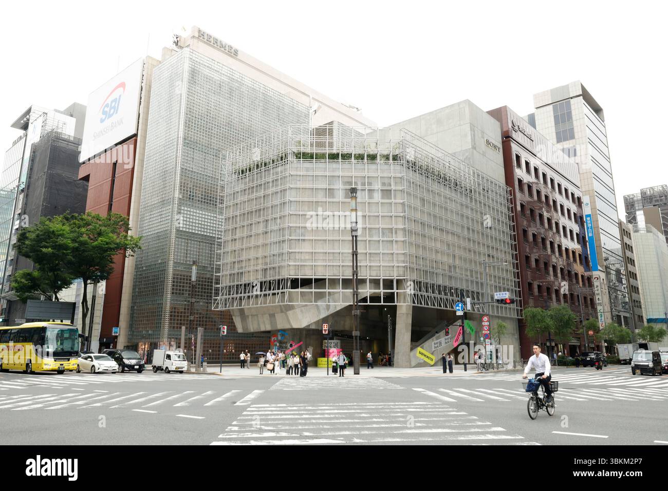 Tokyo sony building architecture hi-res stock photography and images ...