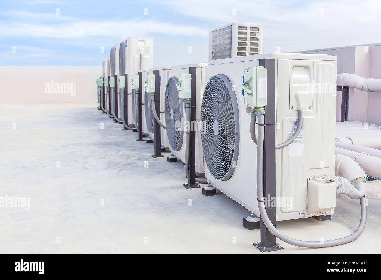 Outside machine control room hi-res stock photography and images - Alamy