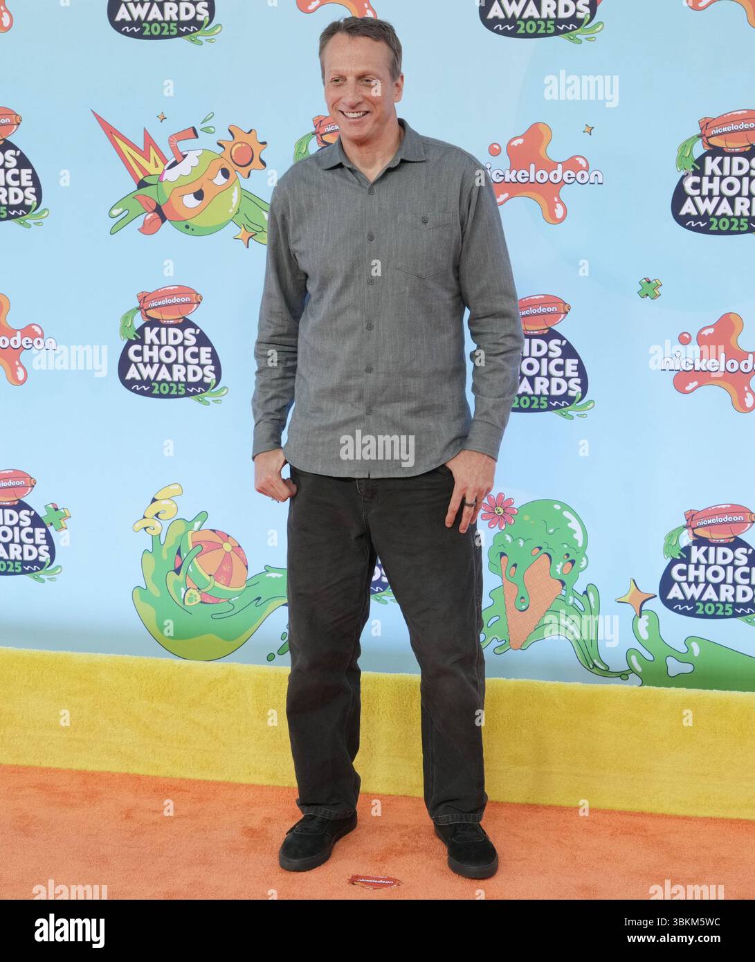 Tony Hawk arrives at the Nickelodeon Kids’ Choice Awards 2025 held at ...