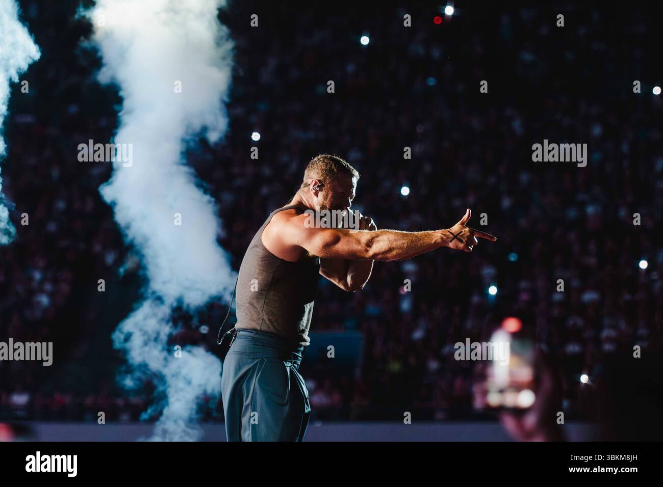 Music Concert - Imagine Dragons LOOM World Tour Dan Reynolds - Imagine ...