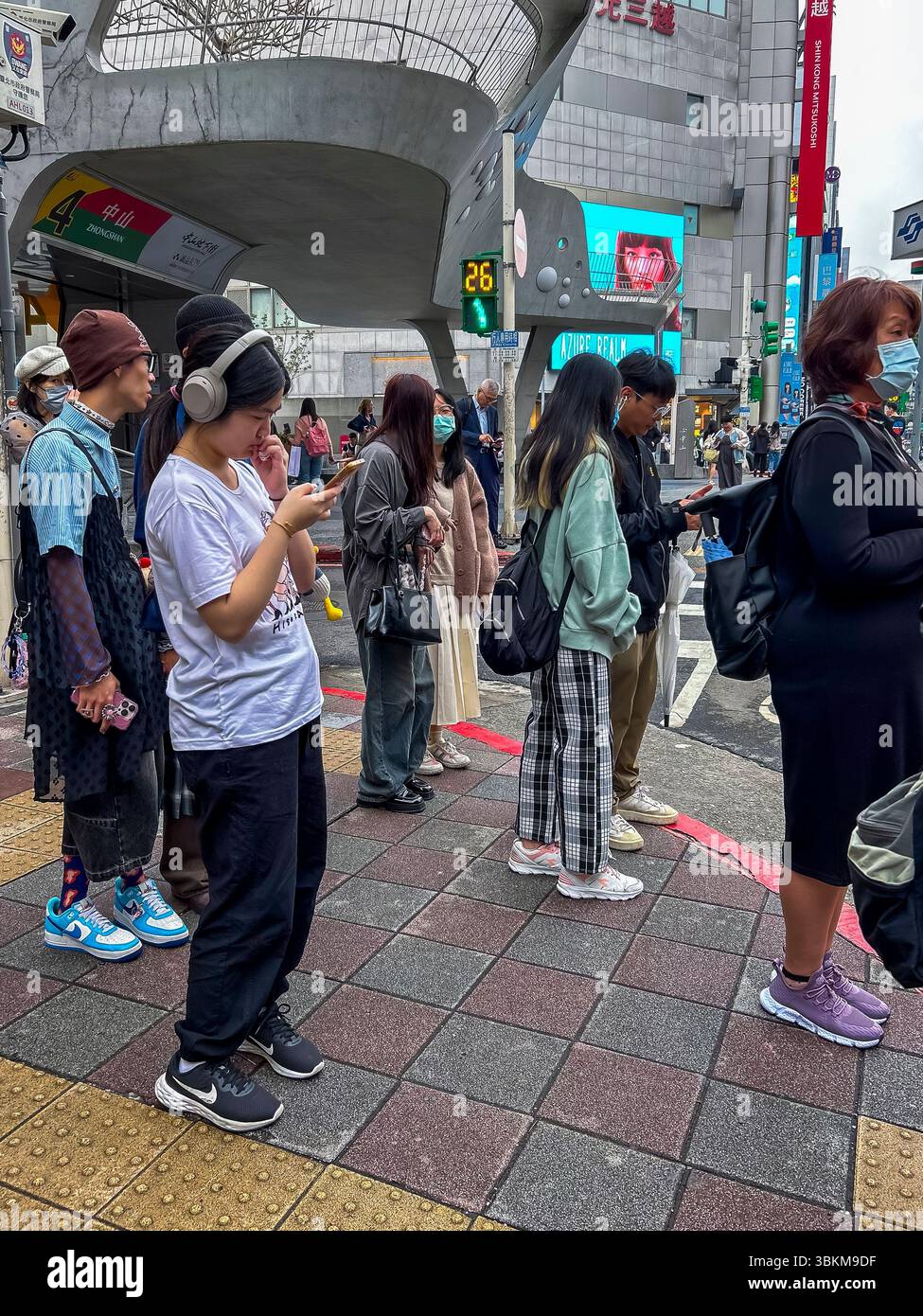 Taipei, Taiwan, Crowd Young People, Taiwanese Tourists, Local Taiwanese ...