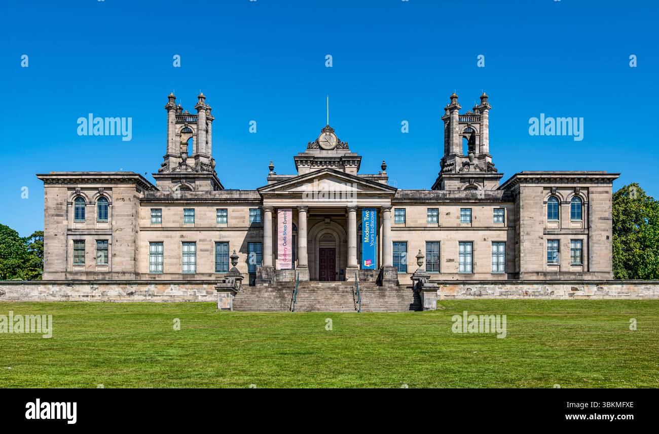 Exterior of grand building, National Galleries of Scotland Modern Two ...