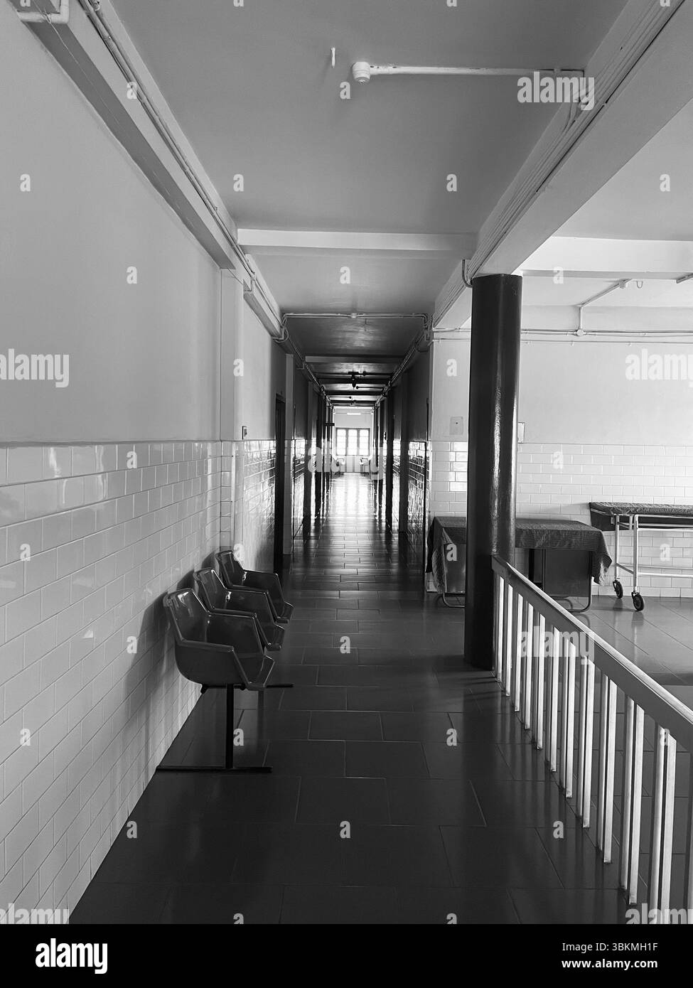 Empty hallway in hospital Black and White Stock Photos & Images - Alamy