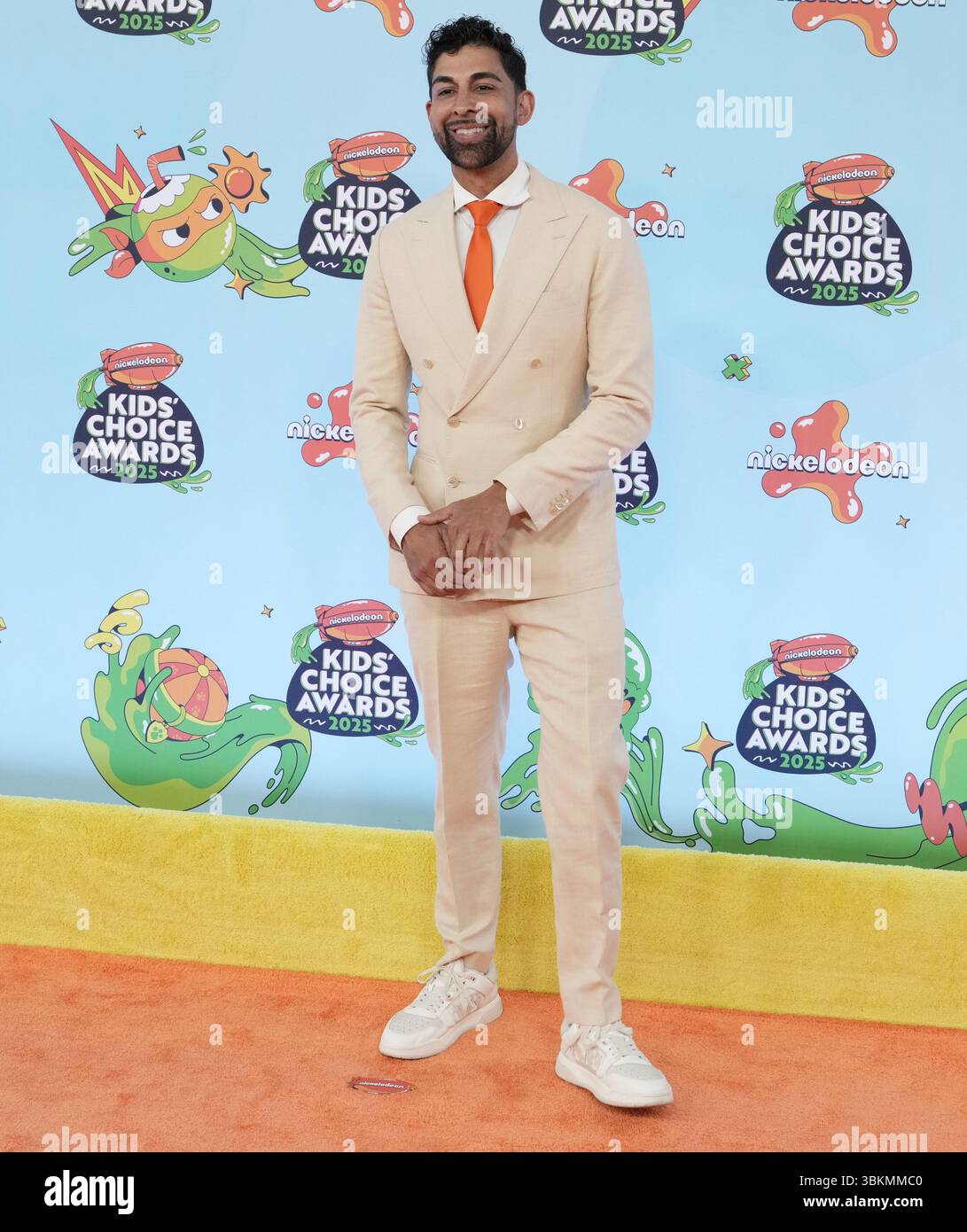 Los Angeles, USA. 21st June, 2025. Dhar Mann arrives at the Nickelodeon ...