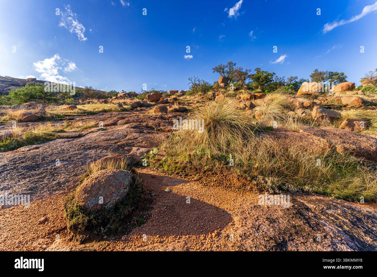 Loop trail enchanted rock state park hi-res stock photography and ...