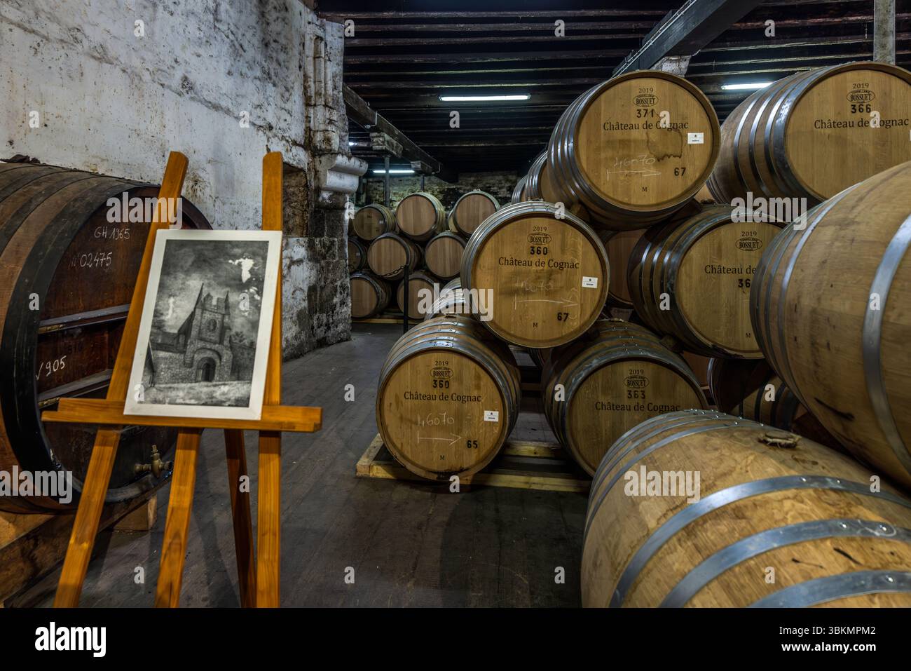 Sketch barrels whiskey oak hi-res stock photography and images - Alamy