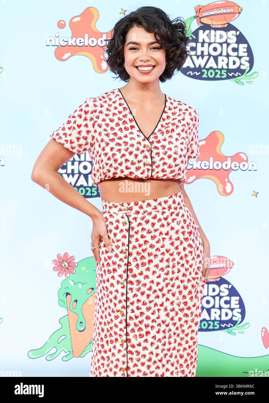 SANTA MONICA, LOS ANGELES, CALIFORNIA, USA - JUNE 21: American actress ...