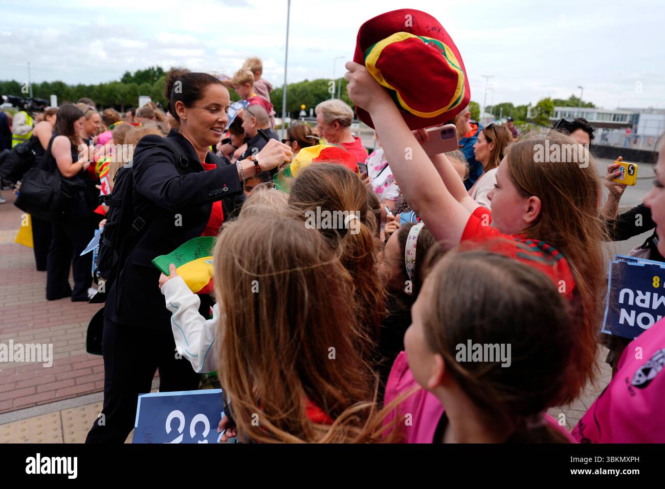 June wilkinson hi-res stock photography and images - Alamy