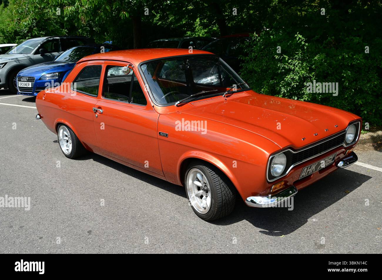 Ford escort car badge hi-res stock photography and images - Alamy